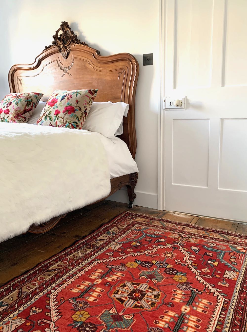Elegant Brighton Bedroom & Persian Toserkan Rug