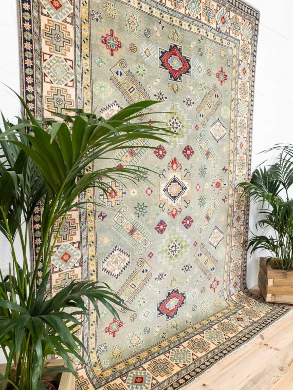 Discover Fine Hand-Knotted Afghan, Turkish, Persian Pile Rugs & Carpets [3]