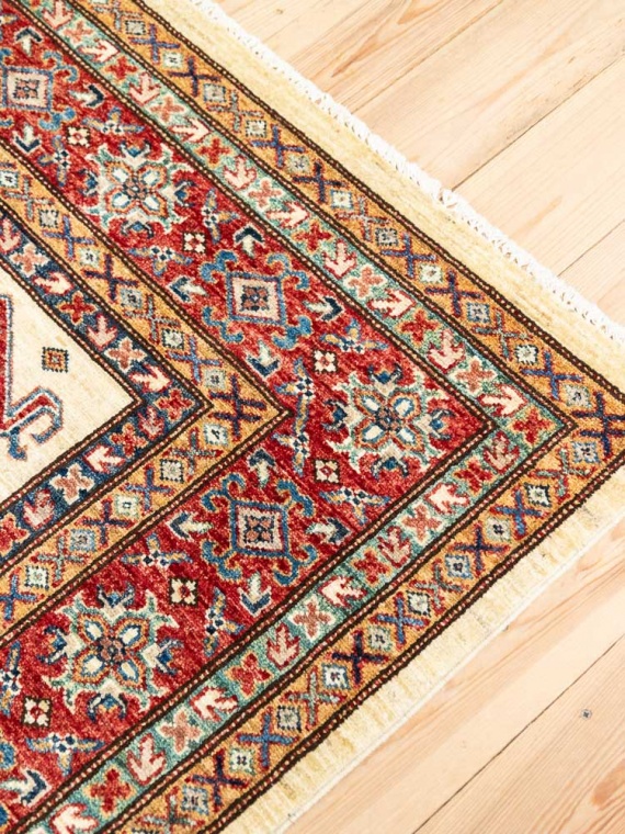 Discover Fine Hand-Knotted Afghan, Turkish, Persian Pile Rugs & Carpets
