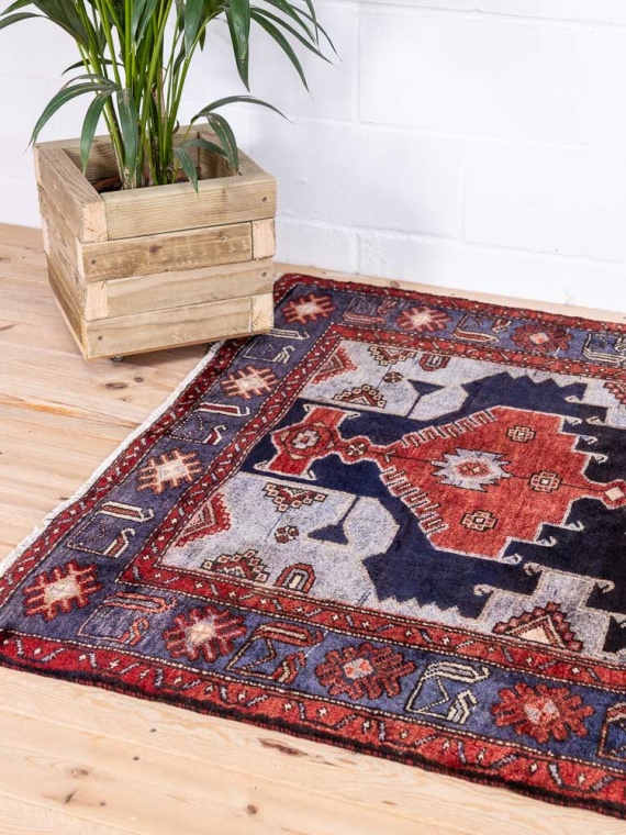 Discover Fine Hand-Knotted Afghan, Turkish, Persian Pile Rugs & Carpets