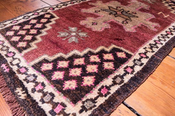 Turkish Vintage Kars Rug 82x121cm - An Original Village Made Small Carpet