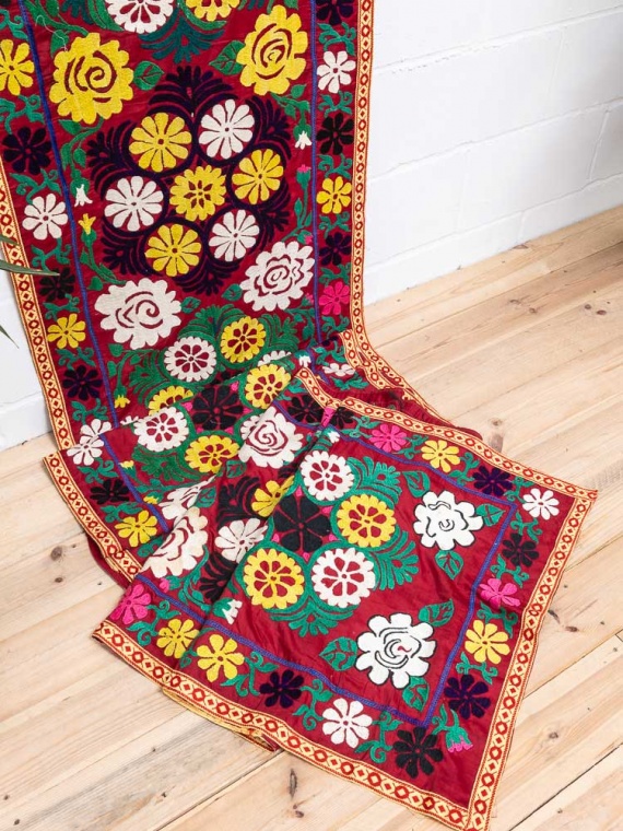 Long Red Vintage Uzbek Suzani Pelmet 60x464cm With Fine Embroidery